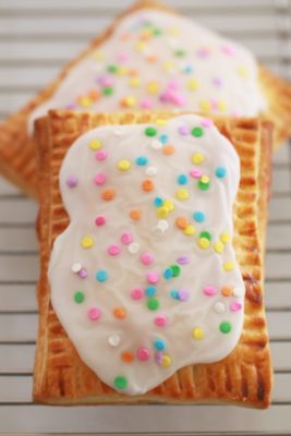 Homemade Pop-Tarts: Apple Pie, S'mores and Funfetti - Gemma’s Bigger ...