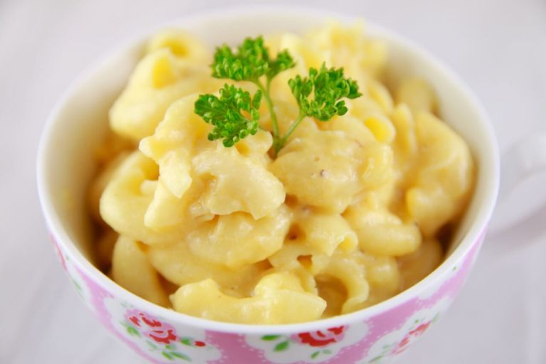 Microwave Macaroni and Cheese in a Mug | Bigger Bolder Baking