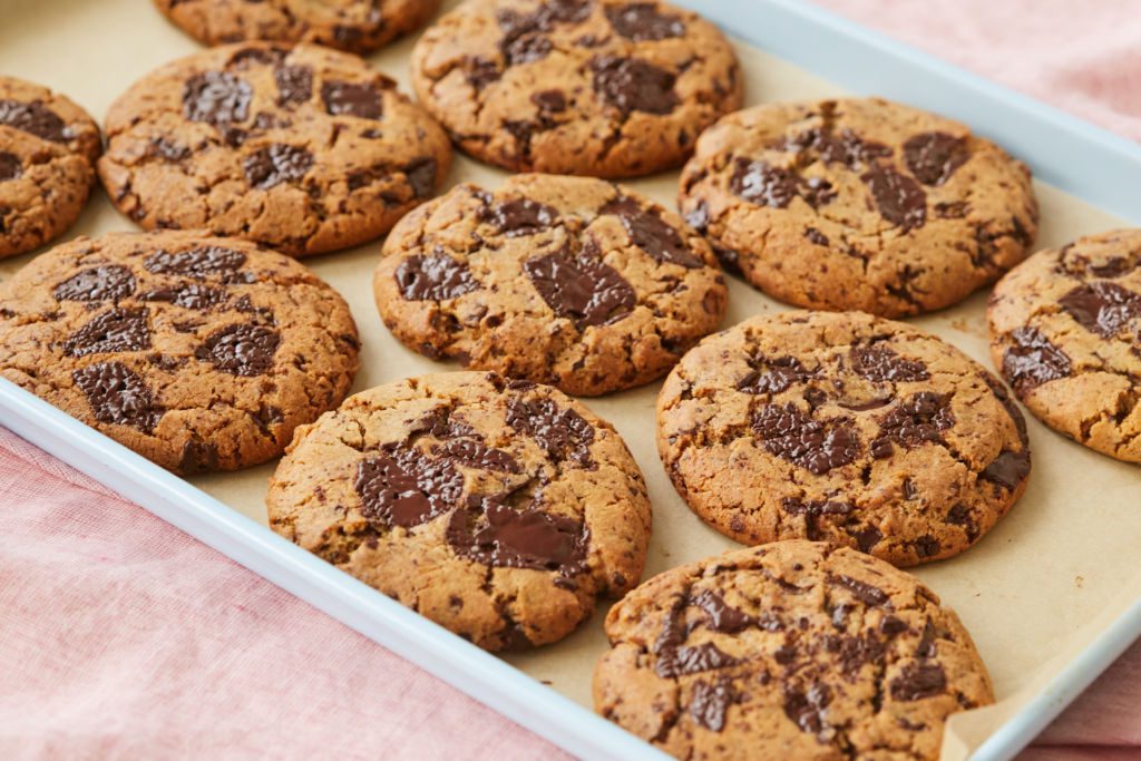 Bakery-Style Peanut Butter Chocolate Chip Cookies