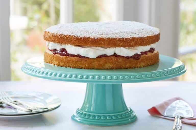 Classic Victoria Sponge Cake Recipe - Bigger Bolder Baking