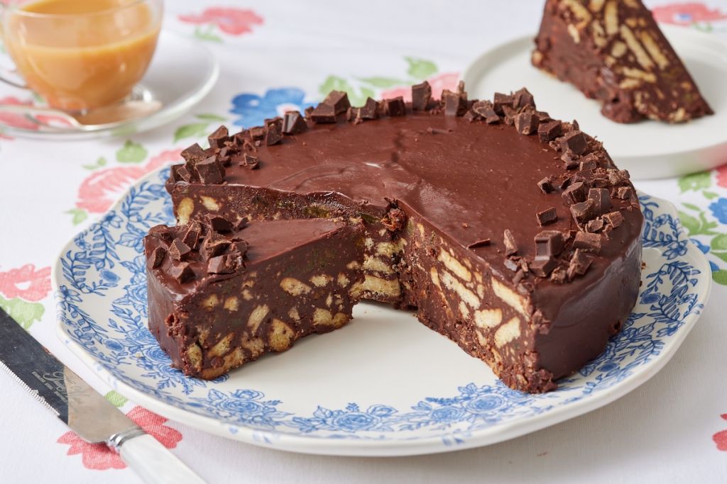 The Queen's Chocolate Biscuit Cake